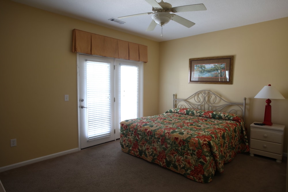 ROYAL PARADISE, 2ND ROW, 8 BEDROOM, 8.5 BATH, PRIVATE POOL AND HOT TUB ...