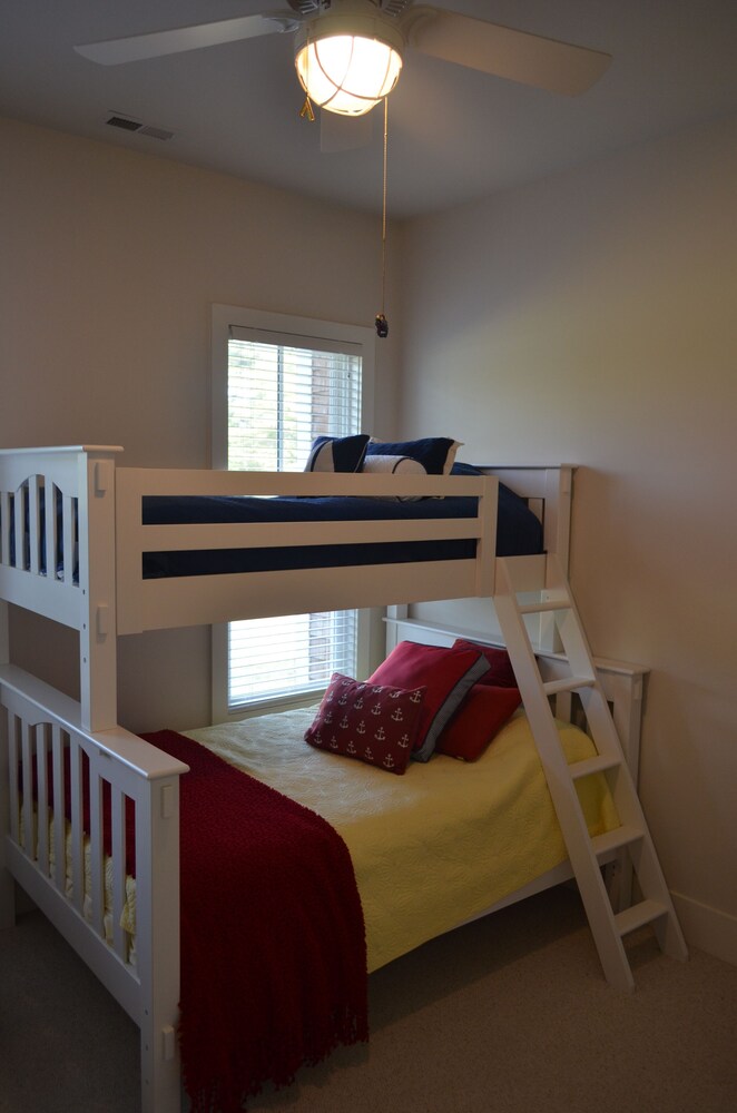 Bay Creek Meets Historic Cape Charles! pool access! - Cape Charles | Vrbo