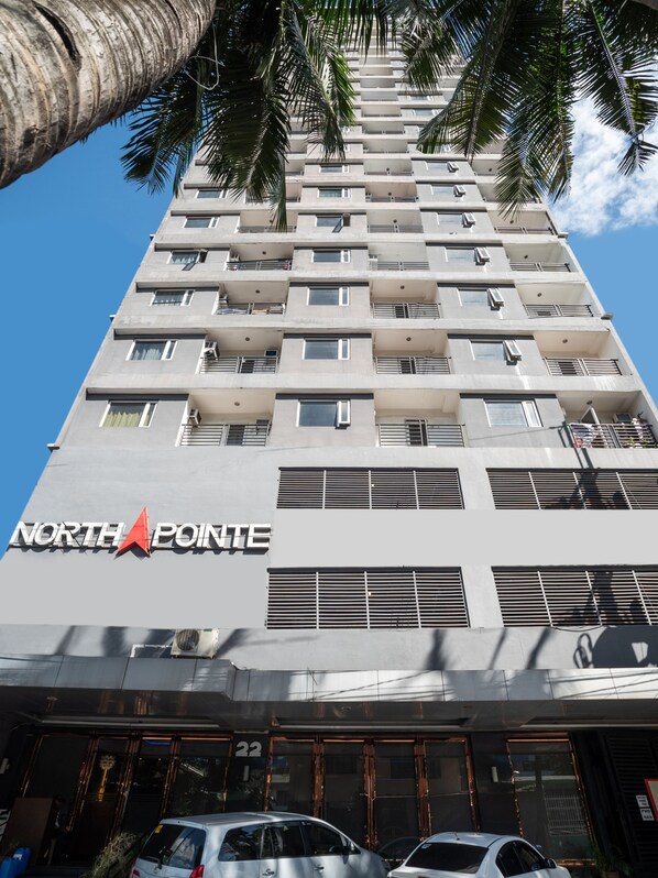Book North Pointe Residences in Manila | Hotels.com