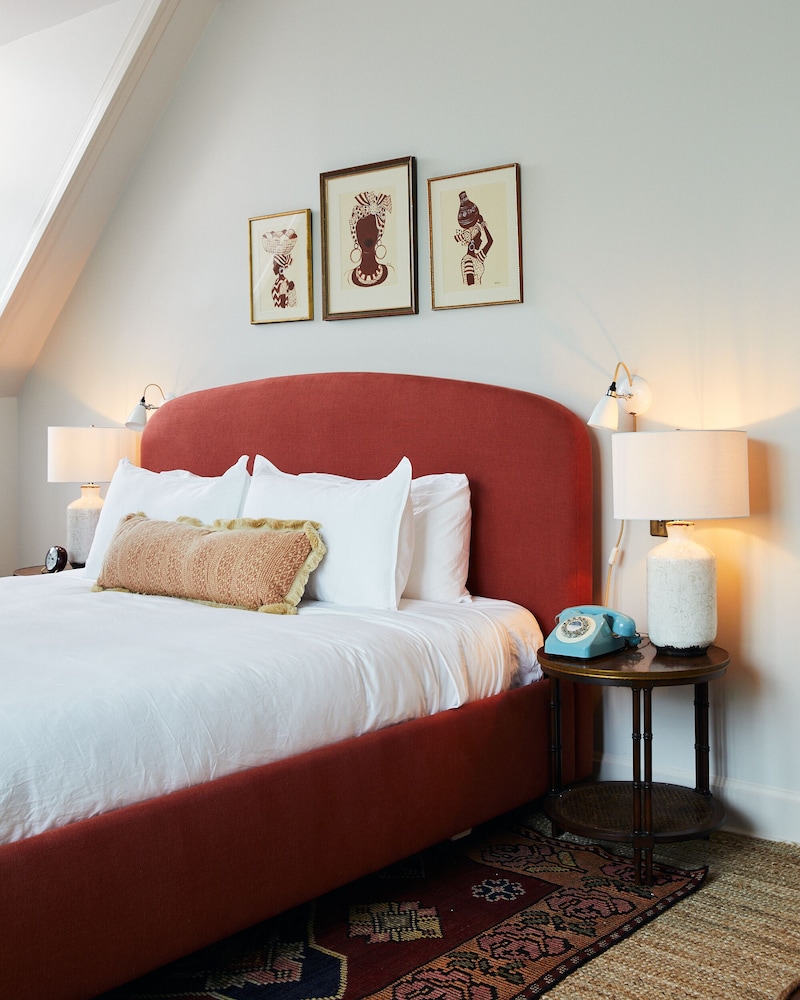 Post House Inn in Mount Pleasant | Best Rates & Deals on Orbitz