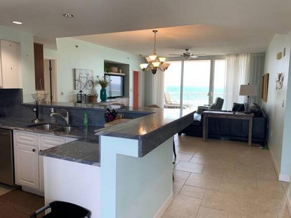 Santa Rosa Towers 903 by Surfside VR: Deals & Reviews (Pensacola Beach ...