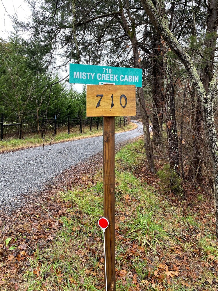 Secluded Couple’s one bedroom creek view cabin on Craigs Creek in ...