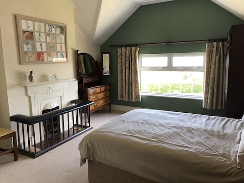 Tramore Home With A Panoramic Sea View - Tramore