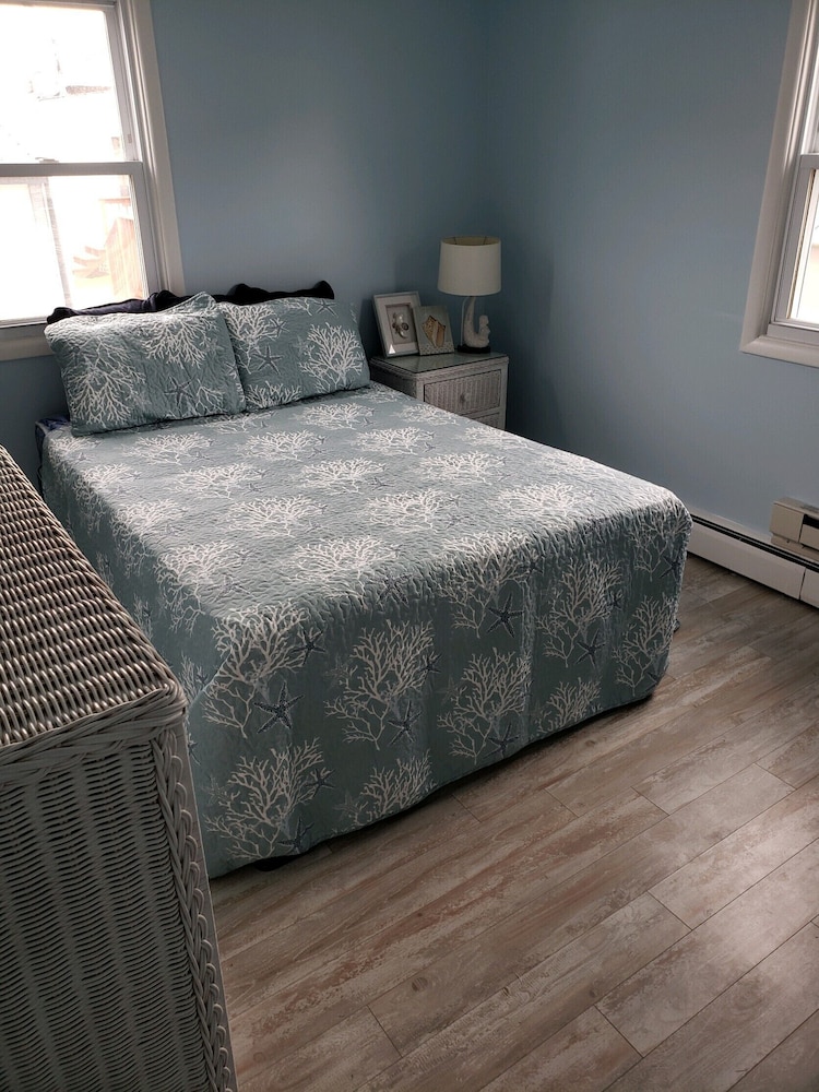 Adorable Ocean side cottage - North Wildwood | Vrbo