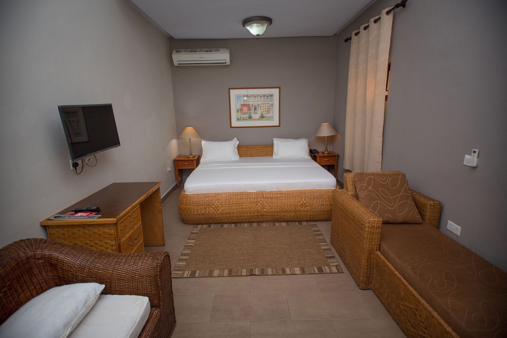 Aborigines beach resort, Keta: Room Prices & Reviews | Travelocity