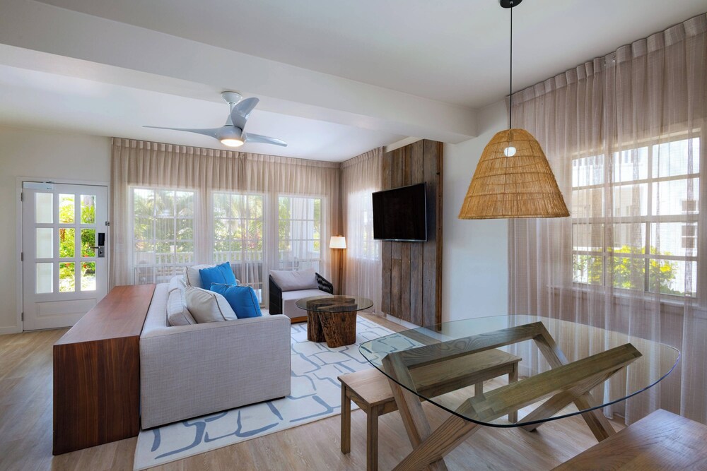 Alaia Belize, Autograph Collection in San Pedro | Best Rates & Deals on ...