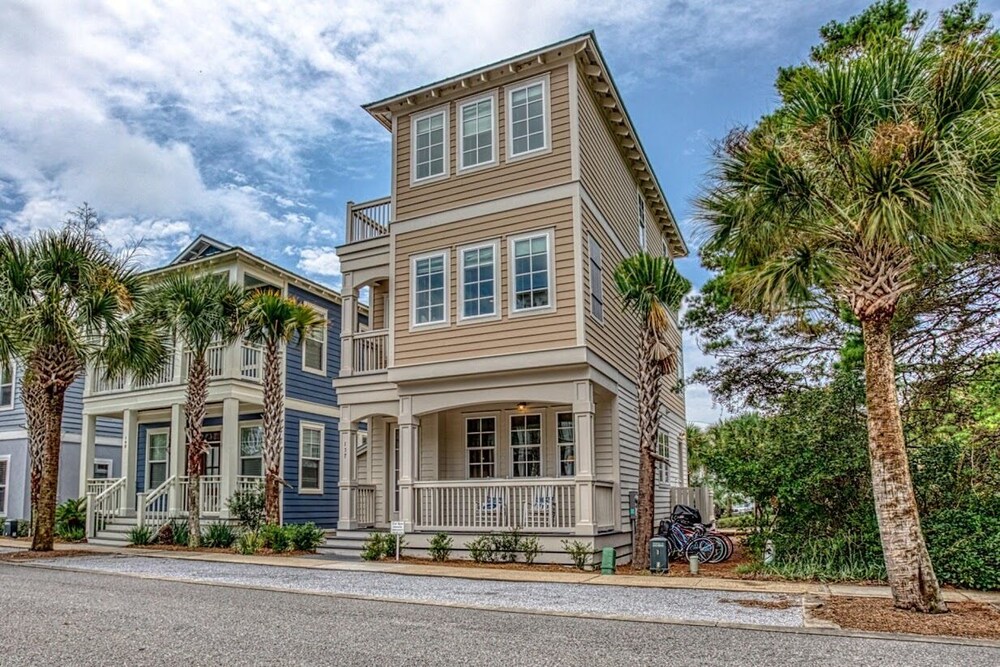Seabatical Reviews, Deals & Photos 2026 - vrbo.com