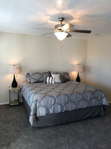 Lovely Home Near Old Town - Albuquerque