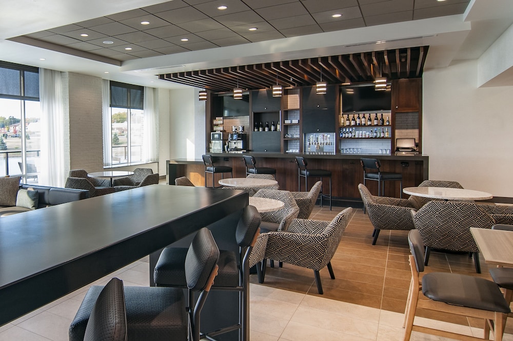 Hyatt Place Sioux Falls South in Sioux Falls | Best Rates & Deals on Orbitz