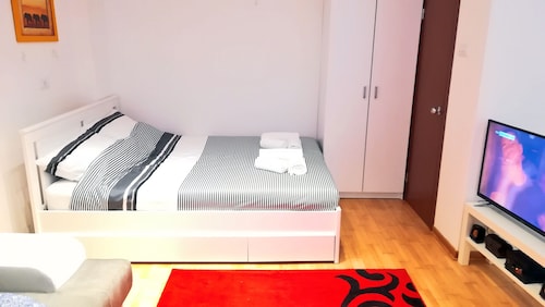 Belgrade Center: Top Location In Quiet Street - Belgrade