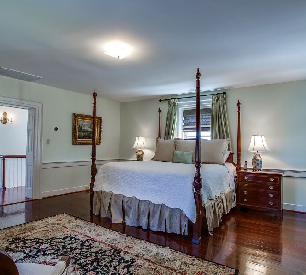 Mount Pleasant Manor with pool - Albemarle County | Vrbo