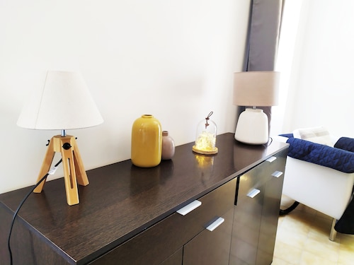 Un Cocon Douillet Sur Les Toits Du Vieux-menton - Menton