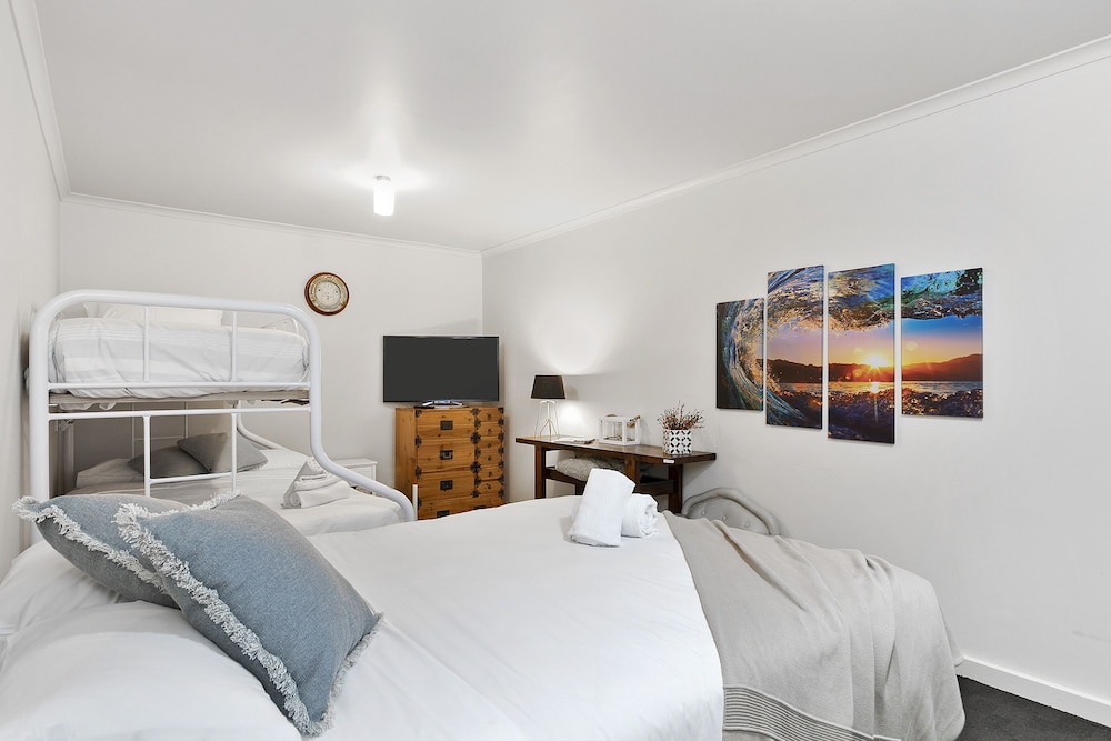 Jan Juc Ocean Views - Pet friendly - Jan Juc | Vrbo