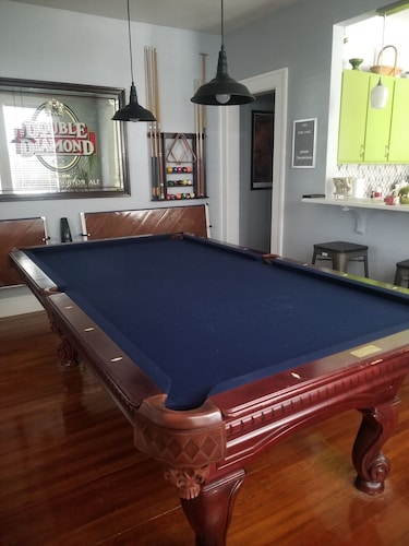 Private Pool Hall Bungalow In Bishop Arts 🌟 - Dallas, TX