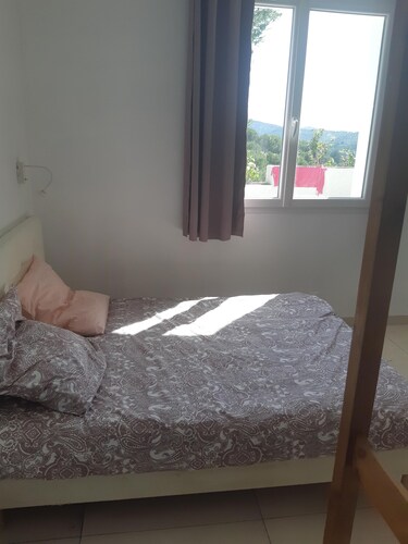 Bas De Villa - T3 - 70 M2 à 6 Km De Cassis En Pleine Nature - Aubagne