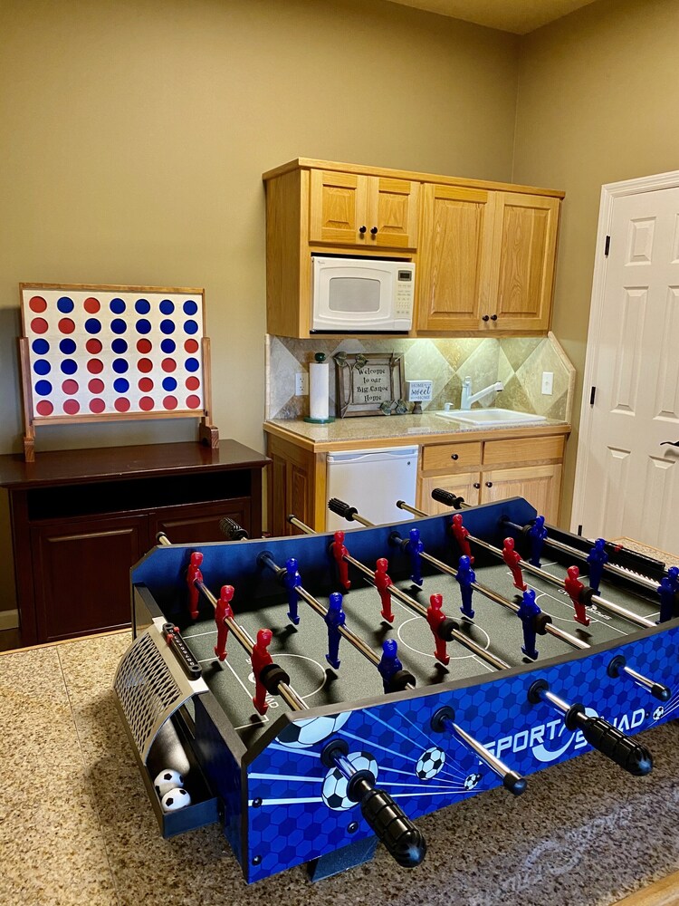 Mountain View Cabin All Suites+Hot Tub+Firepit+Game Room+Karaoke+EV ...
