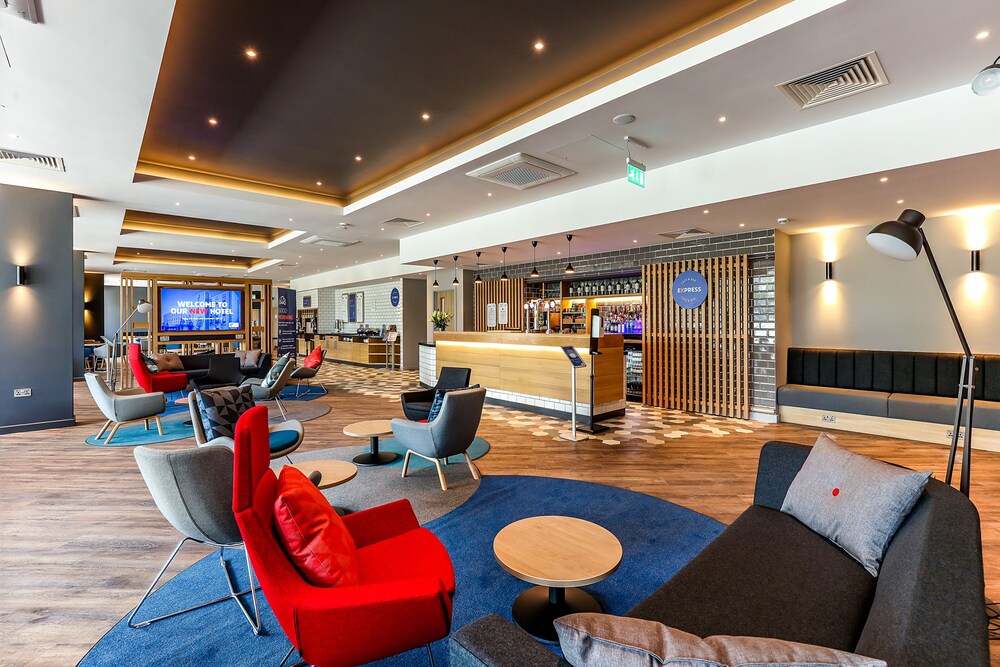 Holiday Inn Express Bicester, an IHG Hotel in Bicester | Best Rates ...