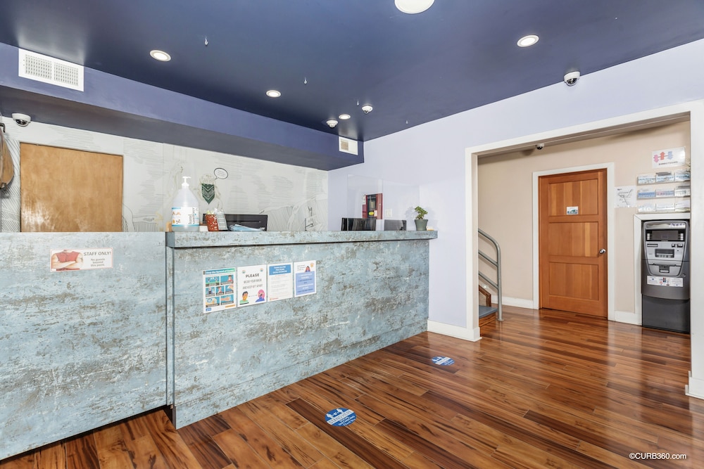 Samesun Ocean Beach - Hostel, San Diego: $120 Room Prices & Reviews ...