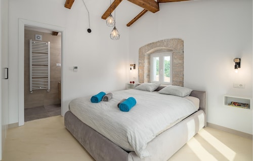 3 Bedroom Accommodation In Zminj - Croatia