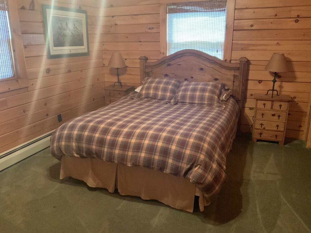 Lake View Log Cabin with amazing views - Delaware County | Vrbo