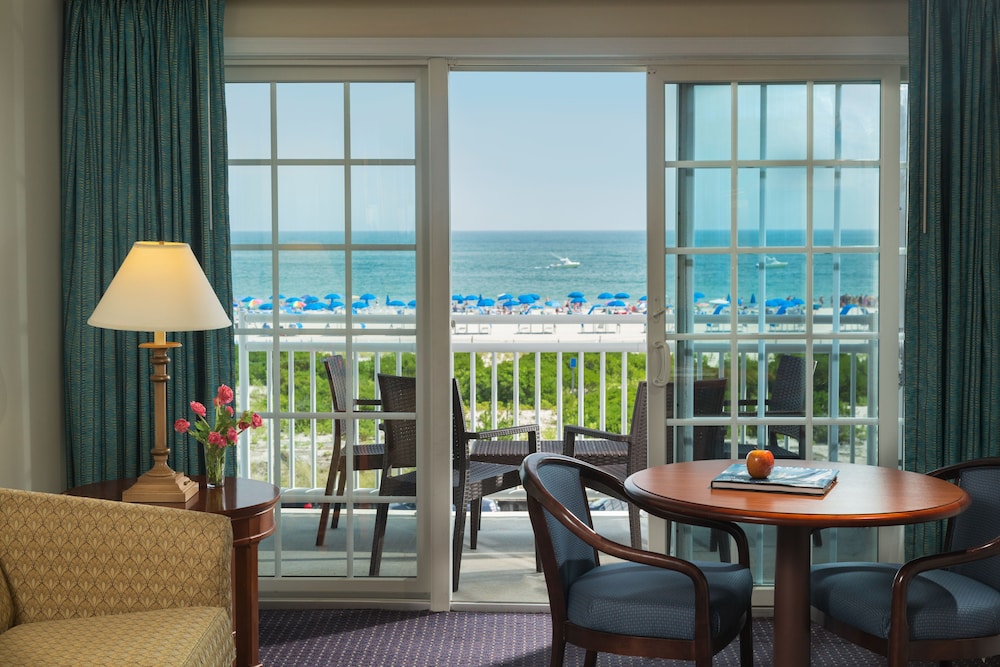 La Mer Beachfront Resort, Cape May: $185 Room Prices & Reviews ...