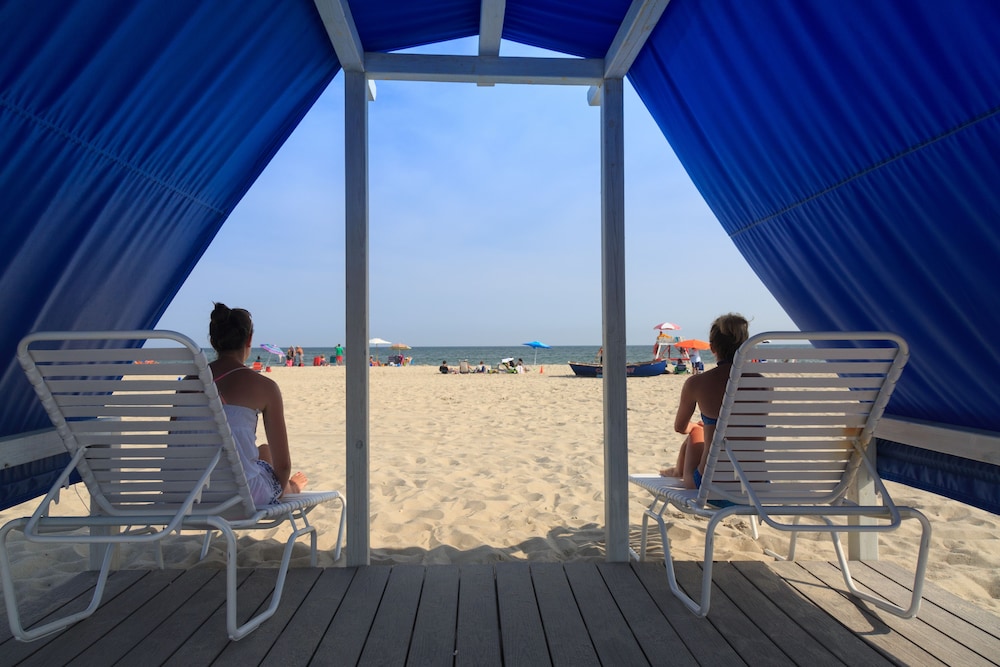 La Mer Beachfront Resort in Cape May | Best Rates & Deals on Orbitz