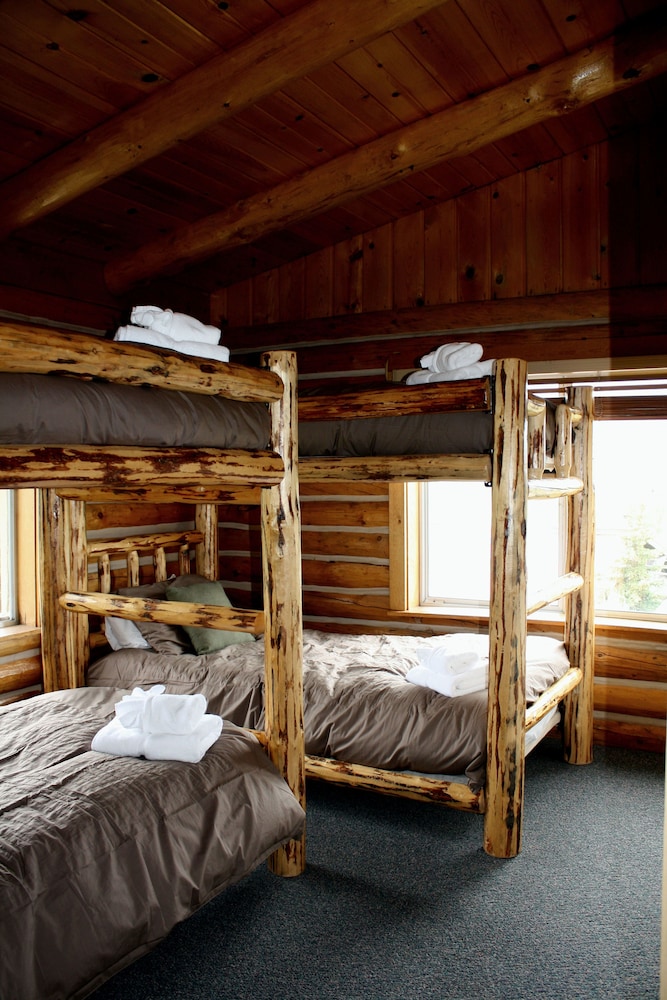 Heart 6 Ranch in Moran | Best Rates & Deals on Orbitz