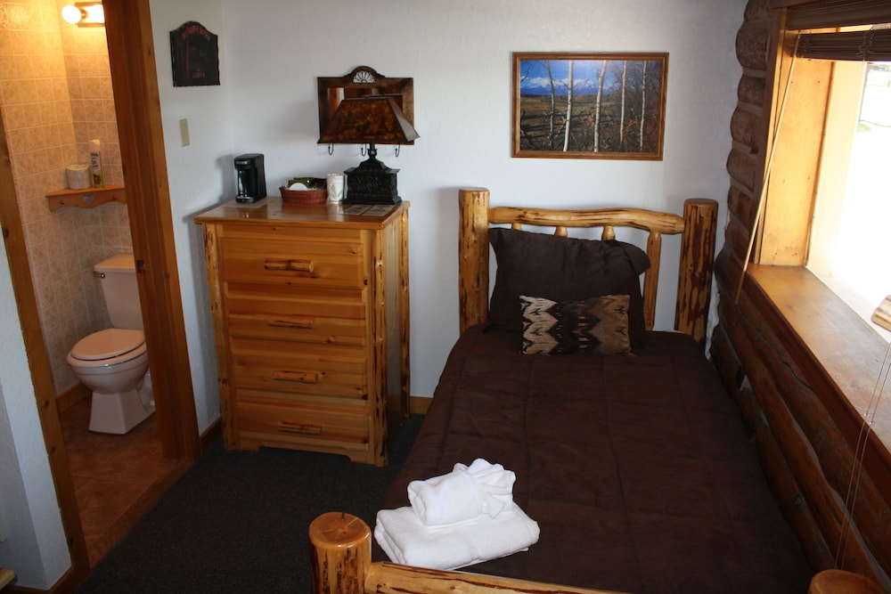 Heart 6 Ranch in Moran | Best Rates & Deals on Orbitz