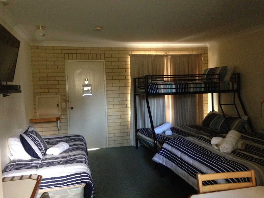 Country Rose Motel Warwick Deals & Reviews (Warwick, AUS) | Wotif