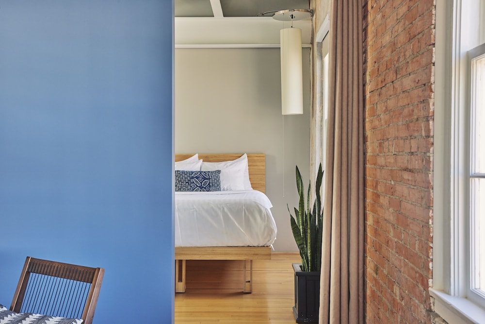 Canvas Hotel Dallas in Dallas | Best Rates & Deals on Orbitz