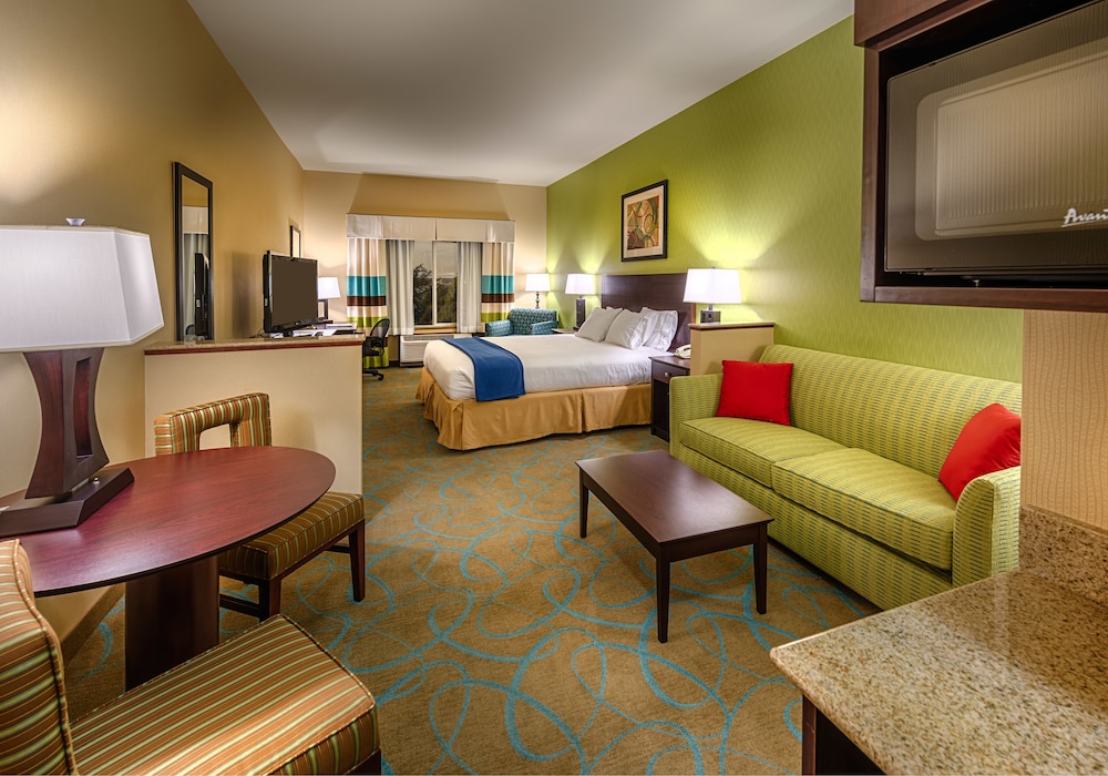 Holiday Inn Express Hotel & Suites Red Bluff-South Redding, an IHG ...