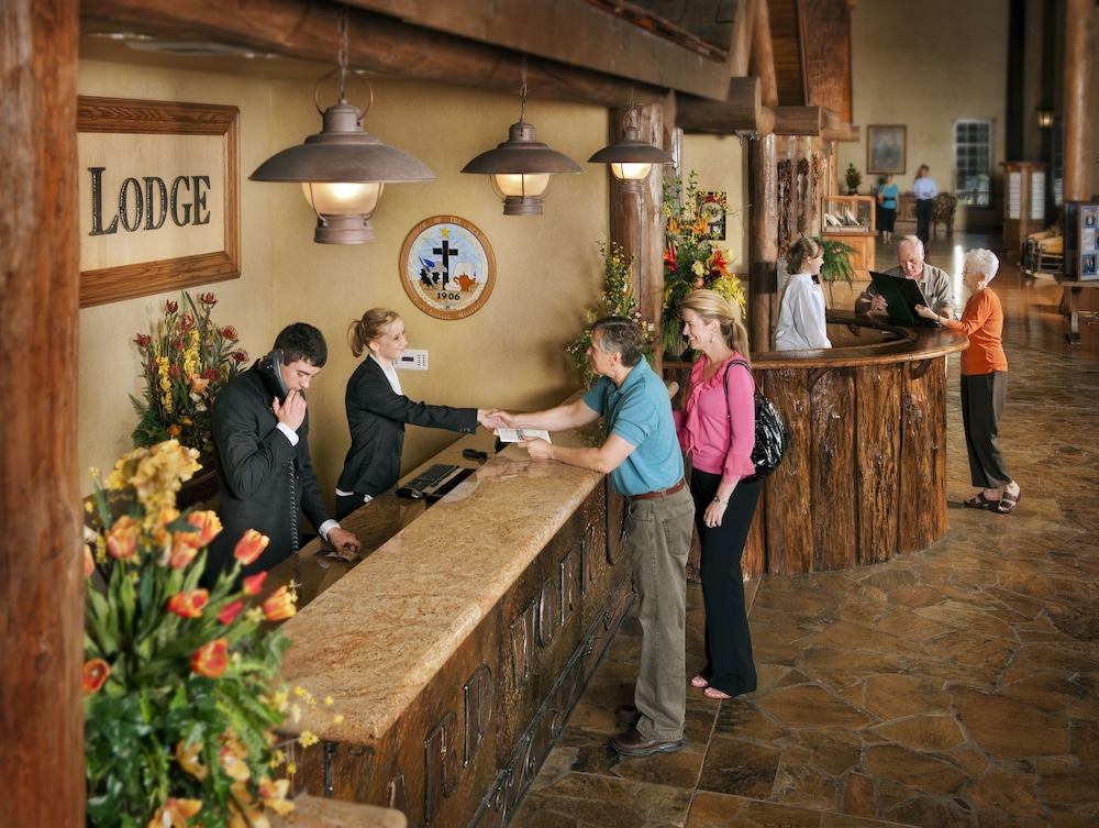 The Keeter Center at College of the Ozarks in Hollister | Best Rates ...