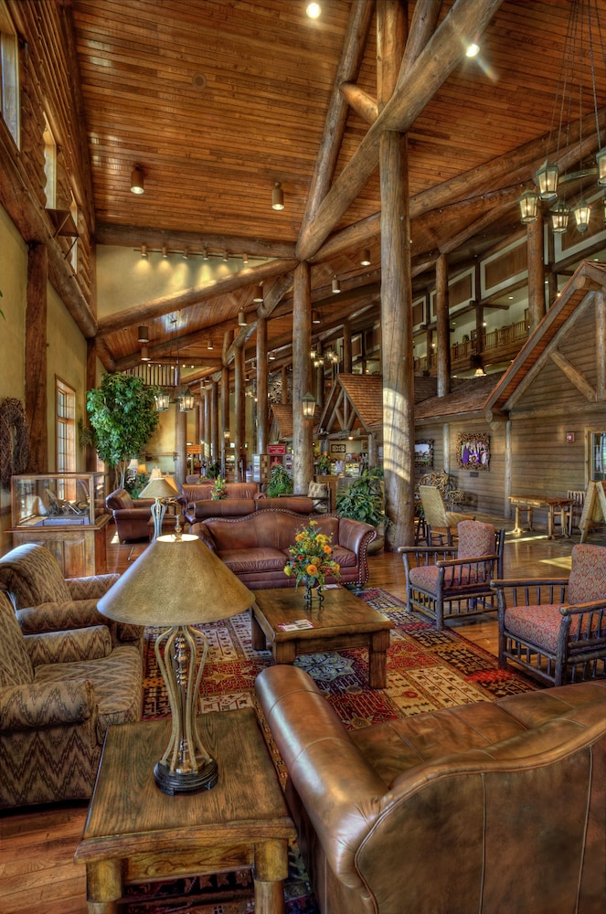 The Keeter Center at College of the Ozarks in Hollister | Best Rates ...