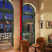 Pod 39: 2018 Room Prices $119, Deals & Reviews | Expedia