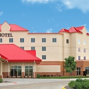 Prairie Meadows Casino, Racetrack & Hotel in Des Moines, IA | Expedia