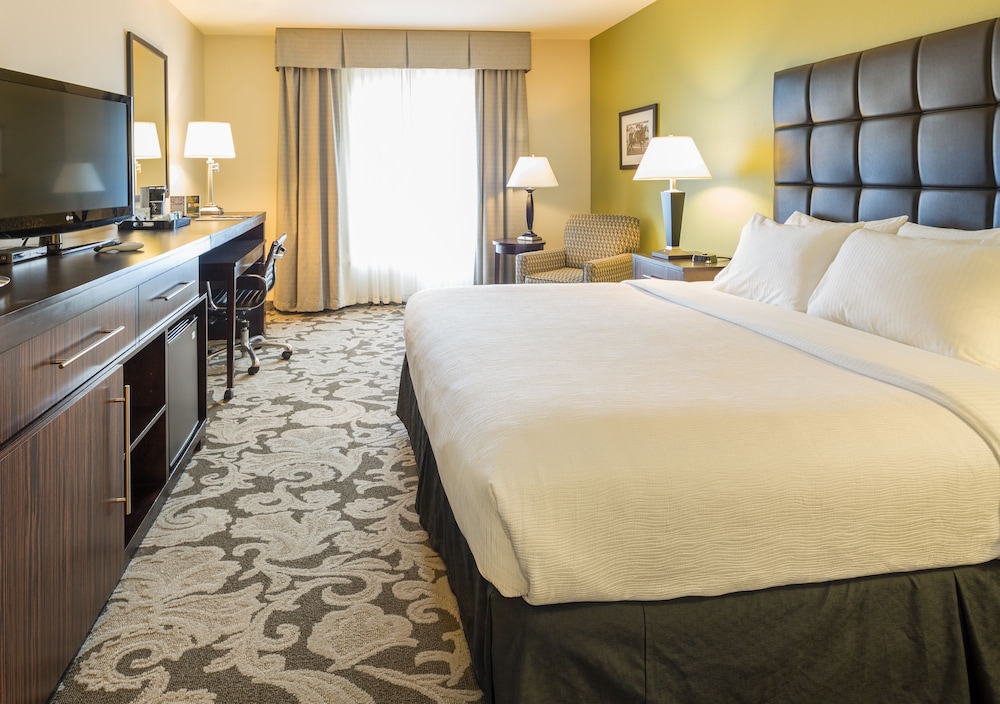 Prairie Meadows Casino, Racetrack & Hotel, Des Moines: $169 Room Prices ...