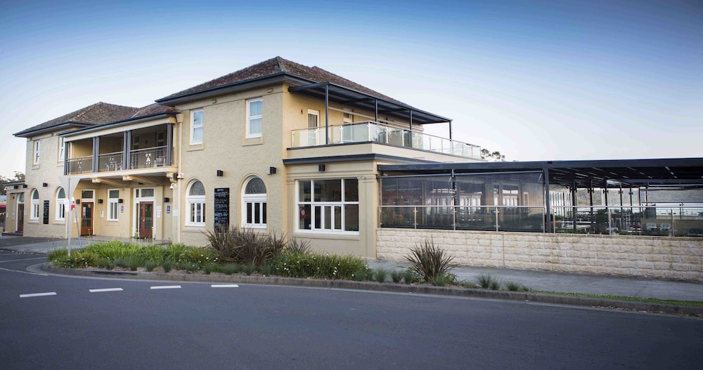 Huskisson Hotel in Huskisson | Best Rates & Deals on Orbitz