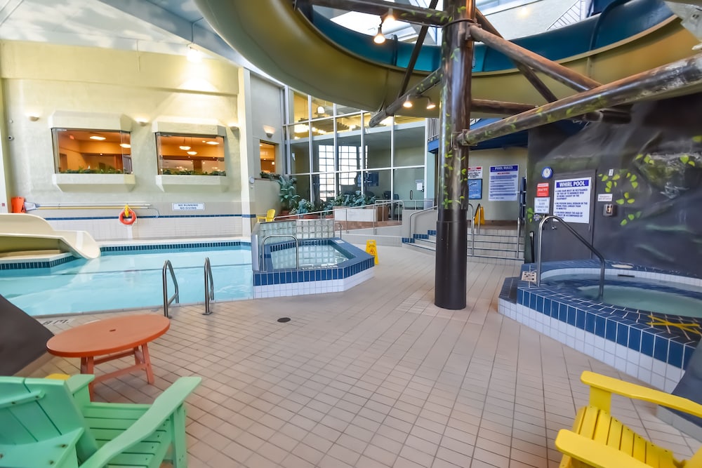 Canad Inns Destination Centre Windsor Park in Winnipeg | Best Rates ...