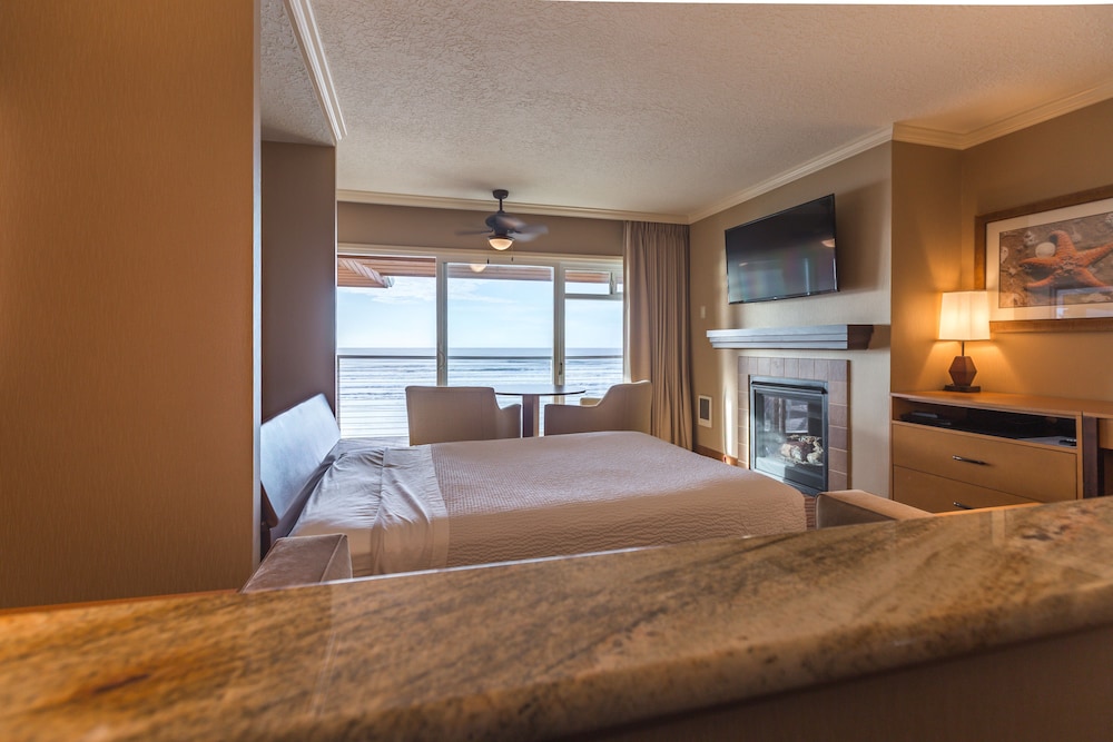 Hallmark Resort - Cannon Beach in Cannon Beach | Best Rates & Deals on ...