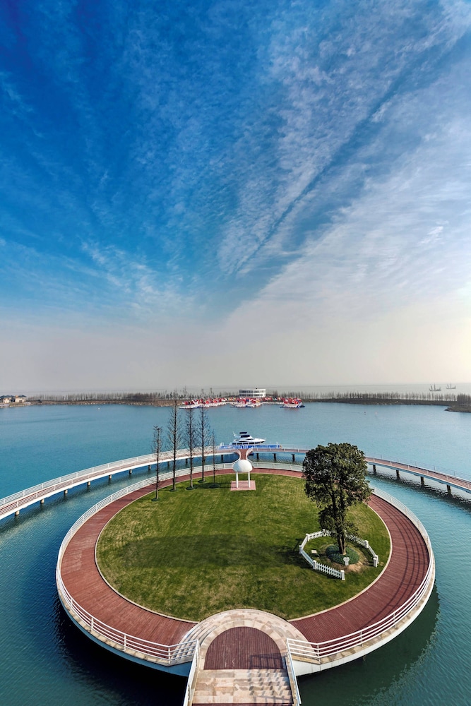 Sheraton Huzhou Hot Spring Resort (Huzhou, CHN) | Expedia.com.au