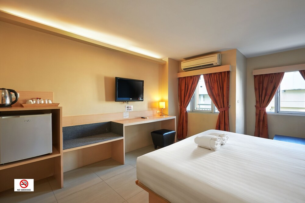 Prom Ratchada Hotel: AU$51 Deals & Reviews (Bangkok, THA) | Wotif