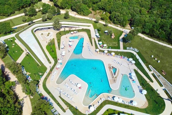 Camping Homes Mon Perin in Bale, Croatia | Expedia