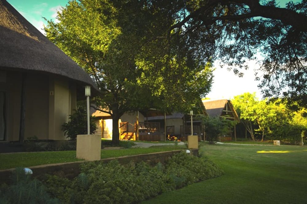 Sabie River Bush Lodge in Bushbuckridge | Best Rates & Deals on Orbitz