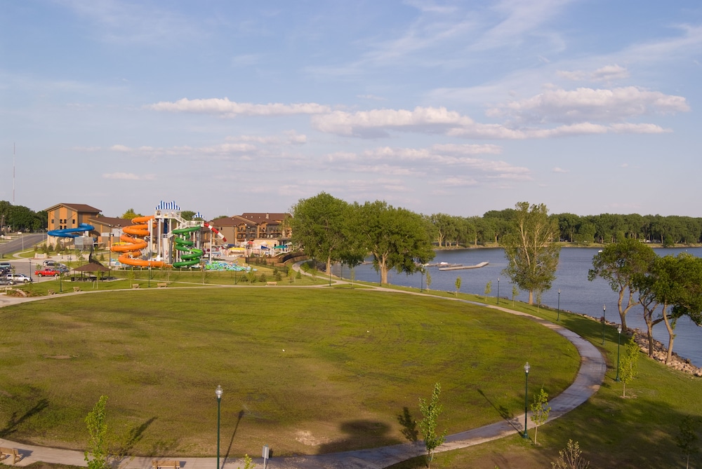 King's Pointe Waterpark Resort in Storm Lake | Best Rates & Deals on Orbitz