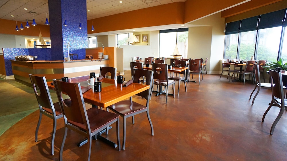 Holiday Inn Corpus Christi Downtown Marina, an IHG Hotel in Corpus ...