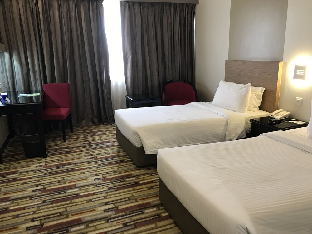 Harbour View Hotel in Kuching | Hotel Rates & Reviews on Orbitz