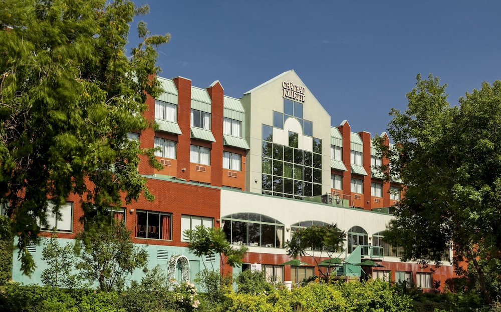 Hôtel Château Joliette, Joliette: $118 Room Prices & Reviews | Travelocity
