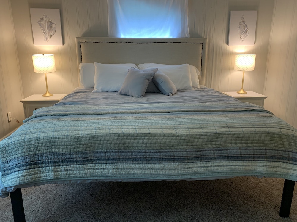 Beau Point: Dog-Friendly Waterfront w/dock "Where live oaks meet the ...