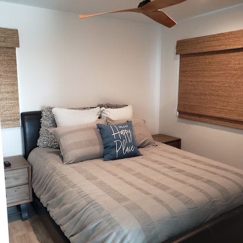 South Oceanside Beach House - Oceanside, CA