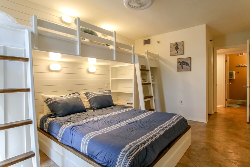 🦩Book Me Baby! Endless Summer at The Enclave 204B~Heart of Destin ...